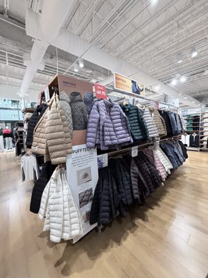 UNIQLO - MEMORIAL CITY MALL - Updated April 2026 - 122 Photos & 19 ...