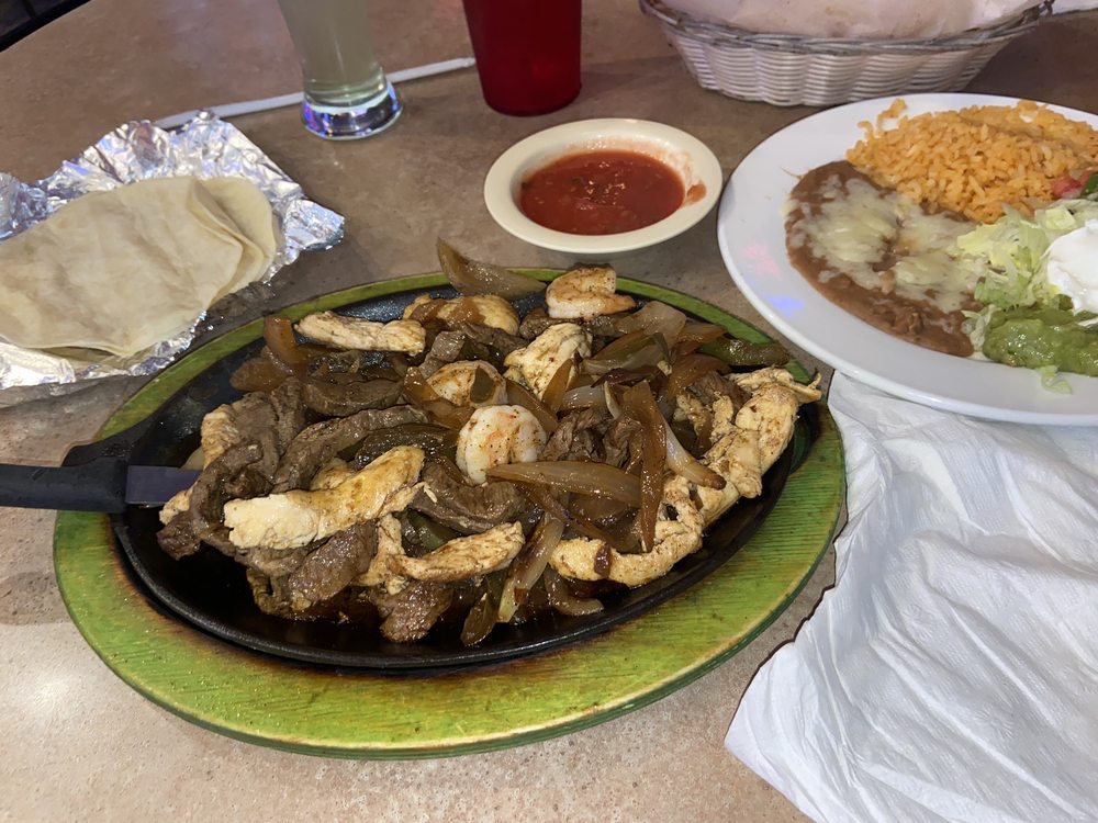 LAREDO GRILL - 27 Photos & 68 Reviews - 200 E Main St, El Dorado ...