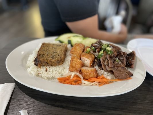 MY LAN BISTRO - Updated December 2025 - 166 Photos & 104 Reviews - 9180 ...