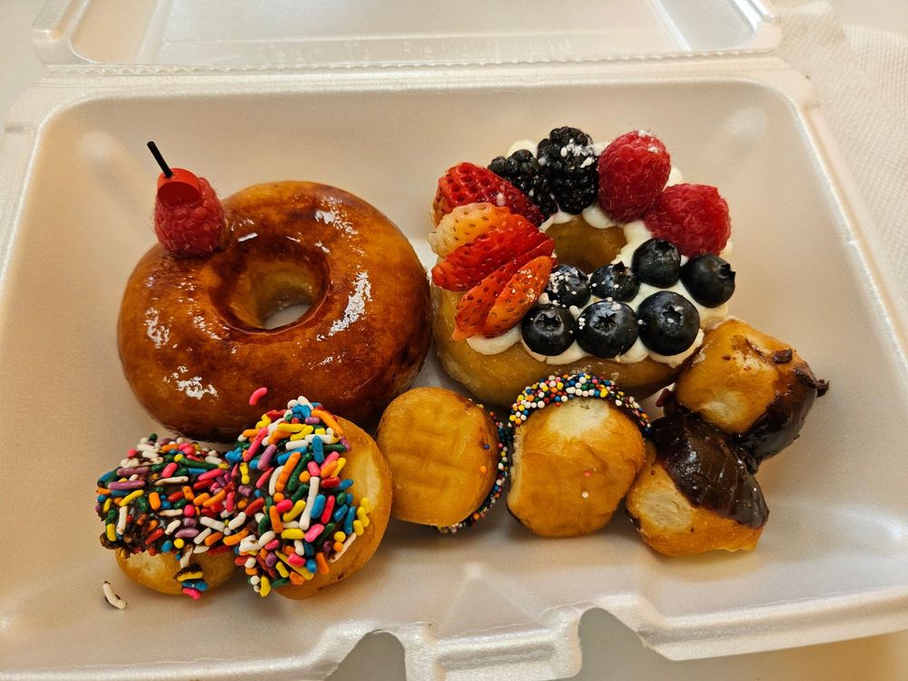 JARAMS DONUTS - Updated December 2025 - 850 Photos & 428 Reviews ...