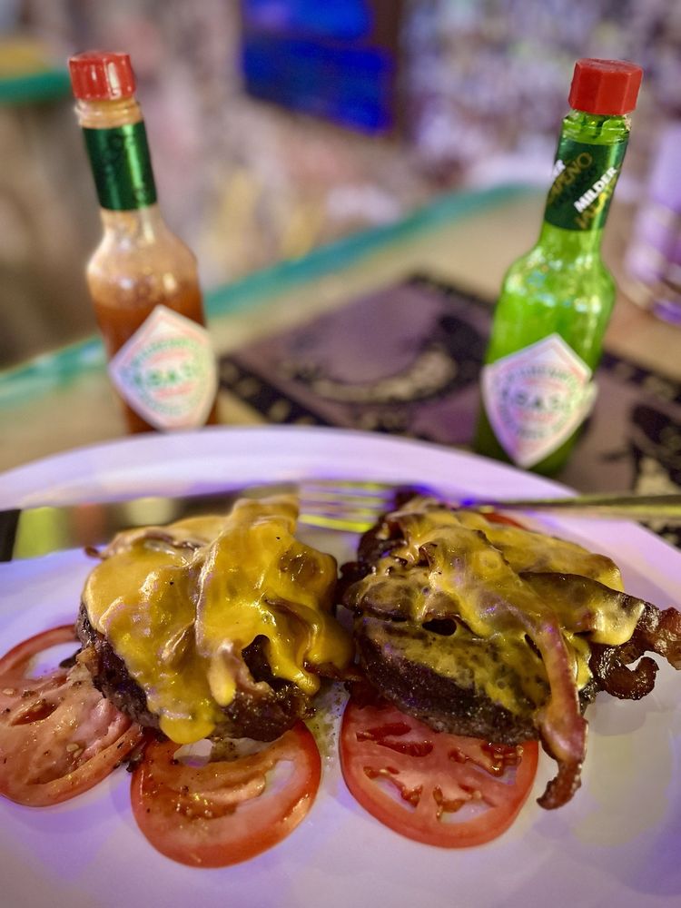 EXECUTIVE SURF CLUB - Updated August 2025 - 340 Photos & 556 Reviews ...