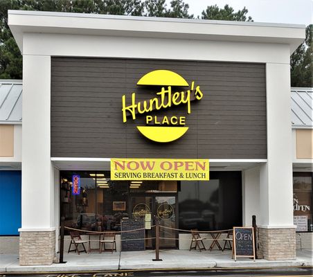 HUNTLEY’S PLACE - 284 Photos & 149 Reviews - 1581 General Booth Blvd Vb ...