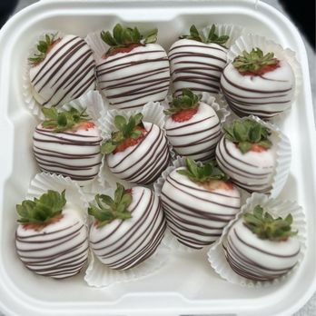 THE CHOCOLATE COVERED STRAWBERRY - Updated May 2025 - 164 Photos & 156 ...
