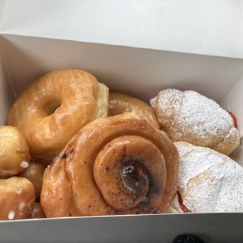 MASTER DONUTS - Updated September 2025 - 71 Photos & 60 Reviews - 507 E ...