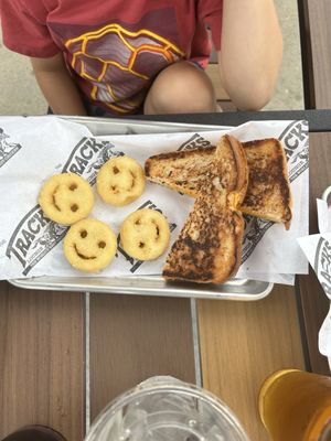 TRACKS LOUNGE - Updated October 2025 - 22 Photos & 15 Reviews - 181st ...