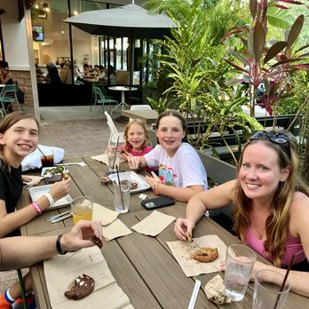 CALI - TAMPA PALMS - Updated July 2024 - 705 Photos & 763 Reviews ...