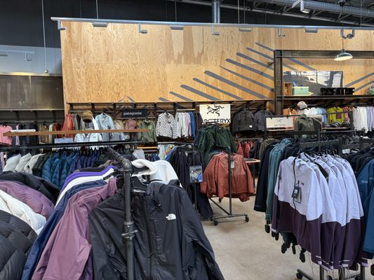 REI - Updated December 2025 - 103 Photos & 71 Reviews - 5929 E ...