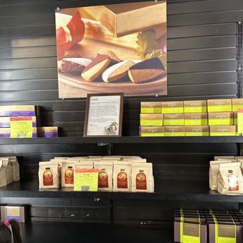 BIG ISLAND CANDIES - Updated August 2024 - 1198 Photos & 628 Reviews ...