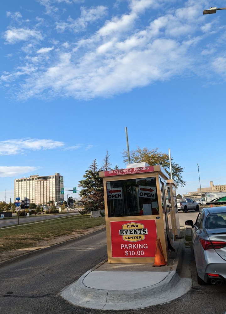 IOWA EVENTS CENTER - Updated October 2025 - 99 Photos & 25 Reviews ...
