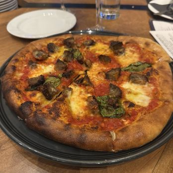 CRU - Updated November 2025 - 352 Photos & 214 Reviews - 915 Battery ...