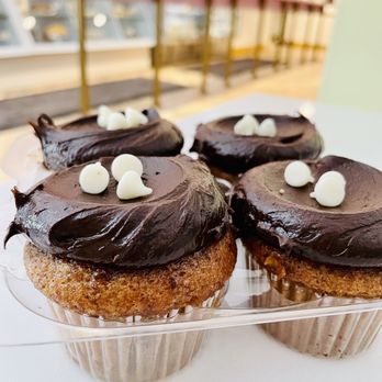 SWEET MANDY B’S - Updated May 2025 - 140 Photos & 124 Reviews - 254 E ...