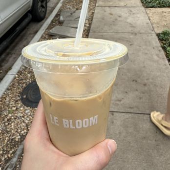 LE BLOOM - Updated December 2025 - 39 Photos & 19 Reviews - 4152 Travis ...