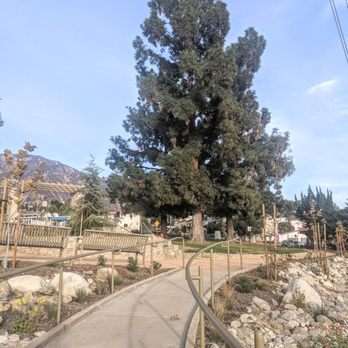 ALTADENA TRIANGLE PARK - TEMP. CLOSED - Updated October 2025 - 18 ...