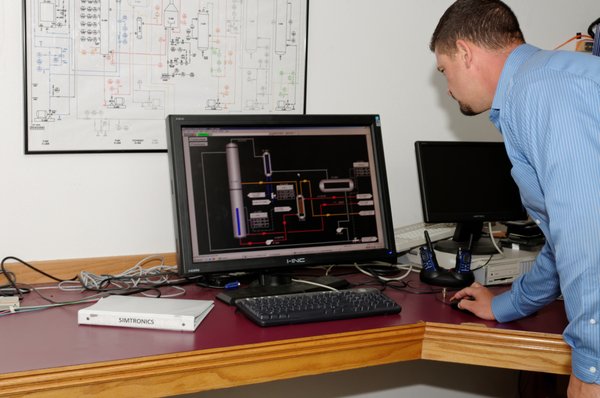 ITI TECHNICAL COLLEGE - Updated July 2025 - 100 Photos - 13944 Airline ...