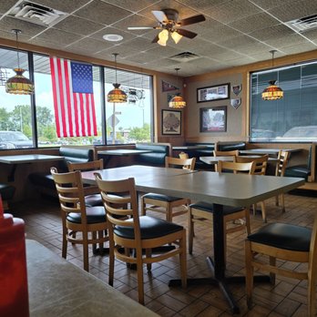 PAPA CHRIS’ PLACE - Updated January 2026 - 93 Photos & 182 Real Reviews ...