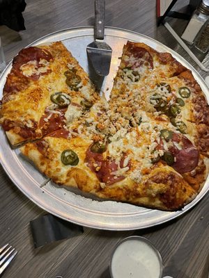 THE PITCH PIZZA & PUB - Updated October 2025 - 58 Photos & 107 Reviews ...