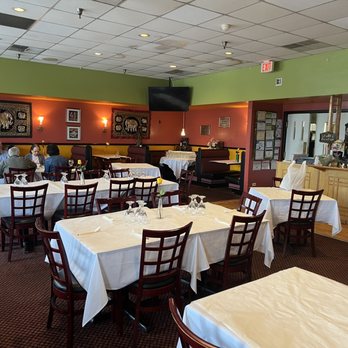 MONTRI THAI - Updated December 2025 - 236 Photos & 321 Reviews - 2S535 ...