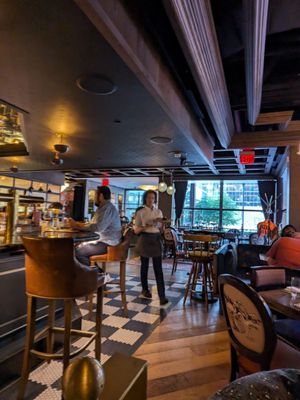 THE RABBIT HOLE - Updated September 2025 - 119 Photos & 60 Reviews - 21 ...