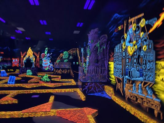 MONSTER MINI GOLF & LASER TAG - 112 Photos & 87 Reviews - Mini Golf ...