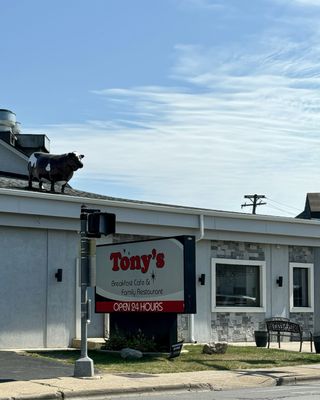 TONY’S BREAKFAST CAFE AND FAMILY RESTAURANT - Updated January 2026 ...