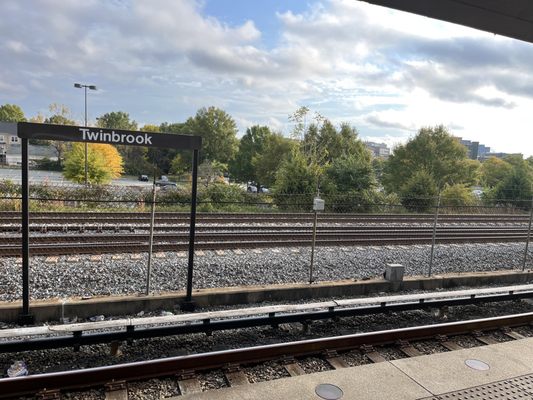 TWINBROOK METRO STATION - Updated January 2026 - 99 Photos & 18 Reviews ...