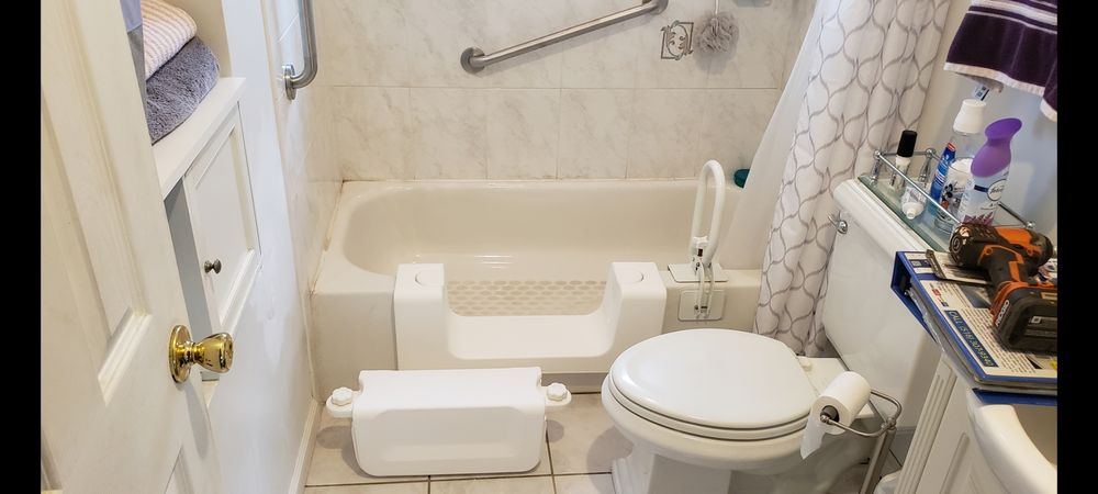 AFFORDABLE BATHTUB CONVERSIONS - Updated May 2025 - 10 Photos - 178 ...