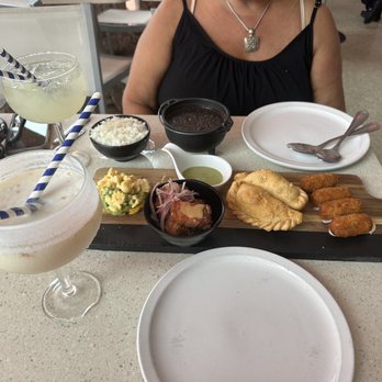 CALL ME CUBAN - 222 Photos & 114 Reviews - 1300 Ocean Dr, Miami Beach ...