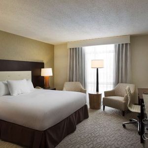 RADISSON HOTEL OAKLAND AIRPORT - Updated September 2024 - 195 Photos ...