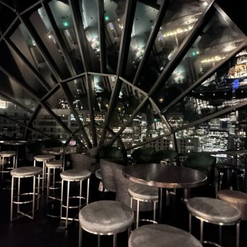 THE VIEW LOUNGE - Updated December 2024 - 3131 Photos & 2013 Reviews ...