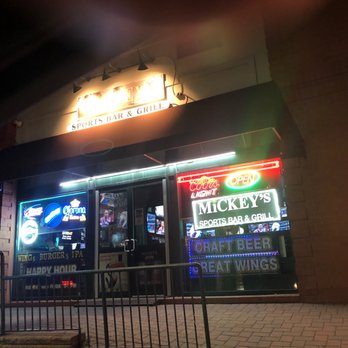 MICKEY’S BAR AND GRILL - Updated January 2025 - 187 Photos & 98 Reviews ...
