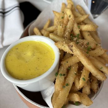 HALCYON - Updated July 2025 - 487 Photos & 314 Reviews - 114 Walnut St ...