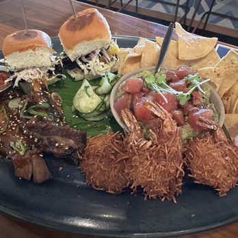 PACIFIC CATCH - Updated July 2025 - 2643 Photos & 1465 Reviews - 5251 ...