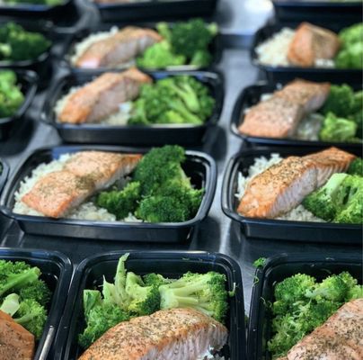 READY FIT GO - Updated October 2025 - 78 Photos & 48 Reviews - 420 N ...