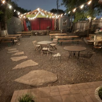 COMMON GROUNDS - Updated August 2025 - 512 Photos & 509 Reviews - 1123 ...