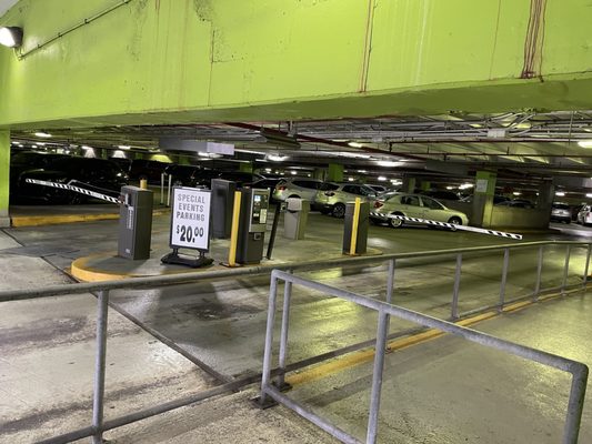 HUNTINGTON PARK GARAGE - Updated January 2026 - 1141 W 3rd St ...