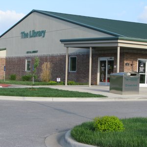 LIBRARY CENTER - Updated June 2025 - 23 Photos & 18 Reviews - 4653 S ...