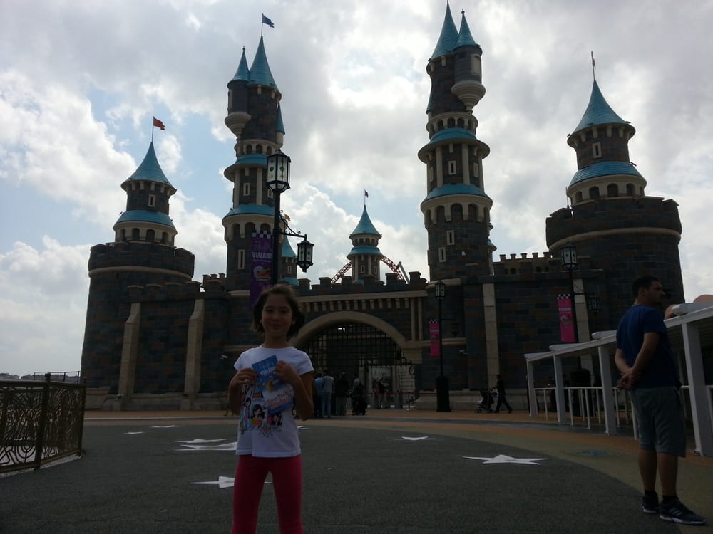 TEMA PARK - 65 Photos - Yeşilpınar Mah. Girne Cd., İstanbul, Turkey ...