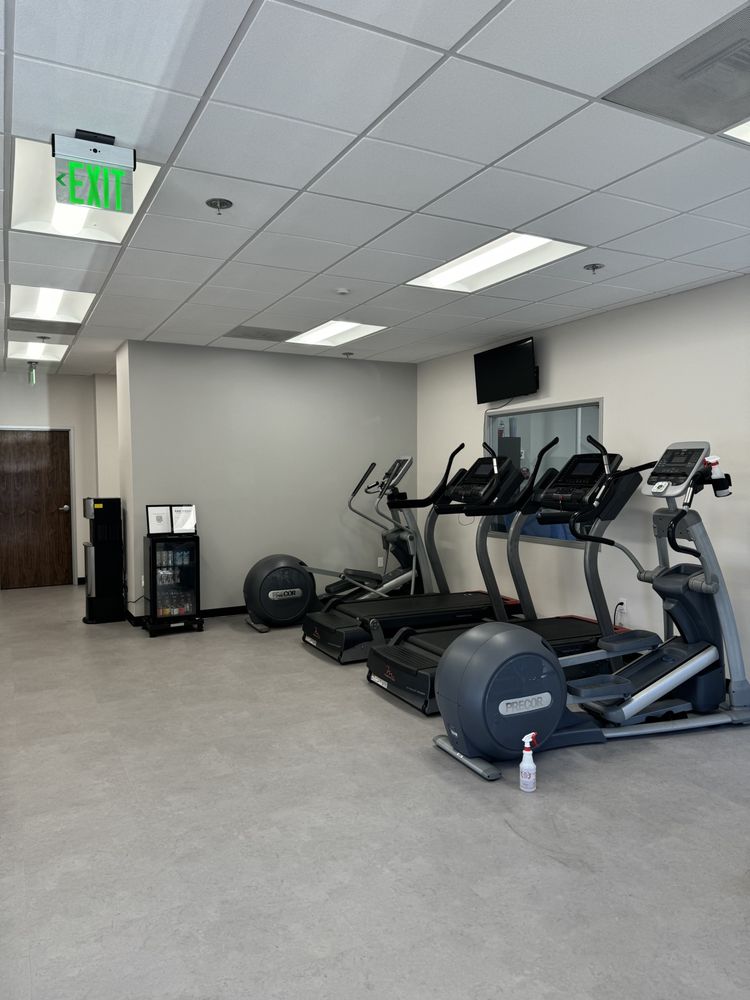 TEE IT UP PHYSICAL THERAPY & WELLNESS - Updated December 2025 - 10 ...