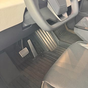 TESLA - PARAMUS - Updated October 2025 - 61 Photos & 89 Reviews - 530 ...