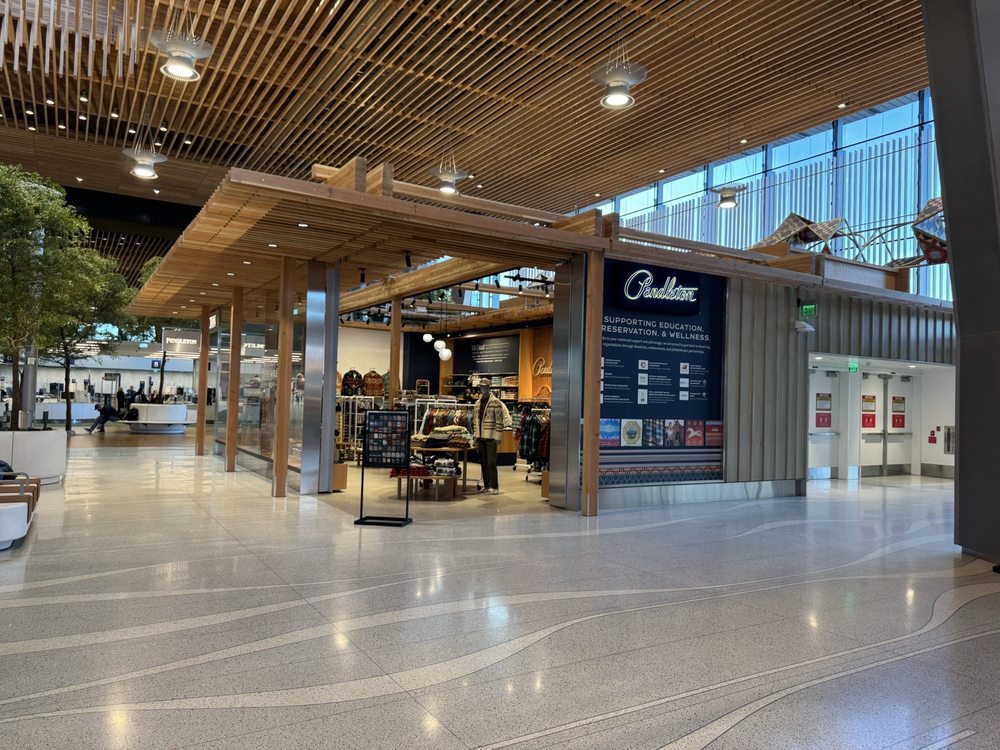 PENDLETON - KIOSK - Updated March 2025 - 17 Photos - 7000 NE Airport ...