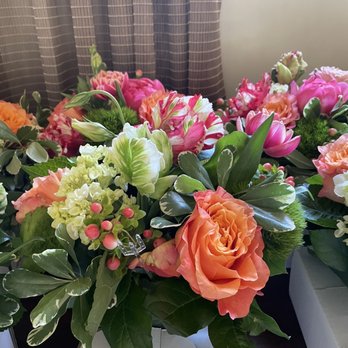 THE BOTHELL FLORIST - Updated May 2024 - 82 Photos & 92 Reviews - 10021 ...