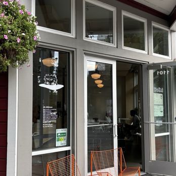 YOKA TEA - Updated October 2025 - 201 Photos & 85 Reviews - 1101 34th ...