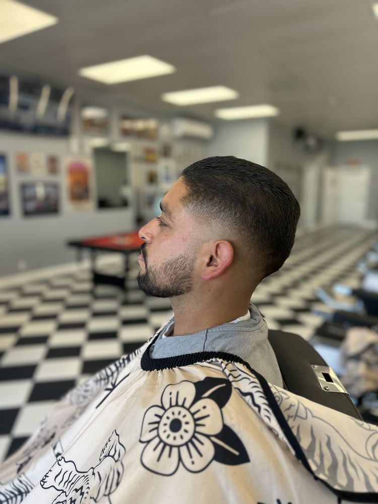 TOP DOG BARBERSHOP - Updated October 2025 - 70 Reviews & 50 Photos ...