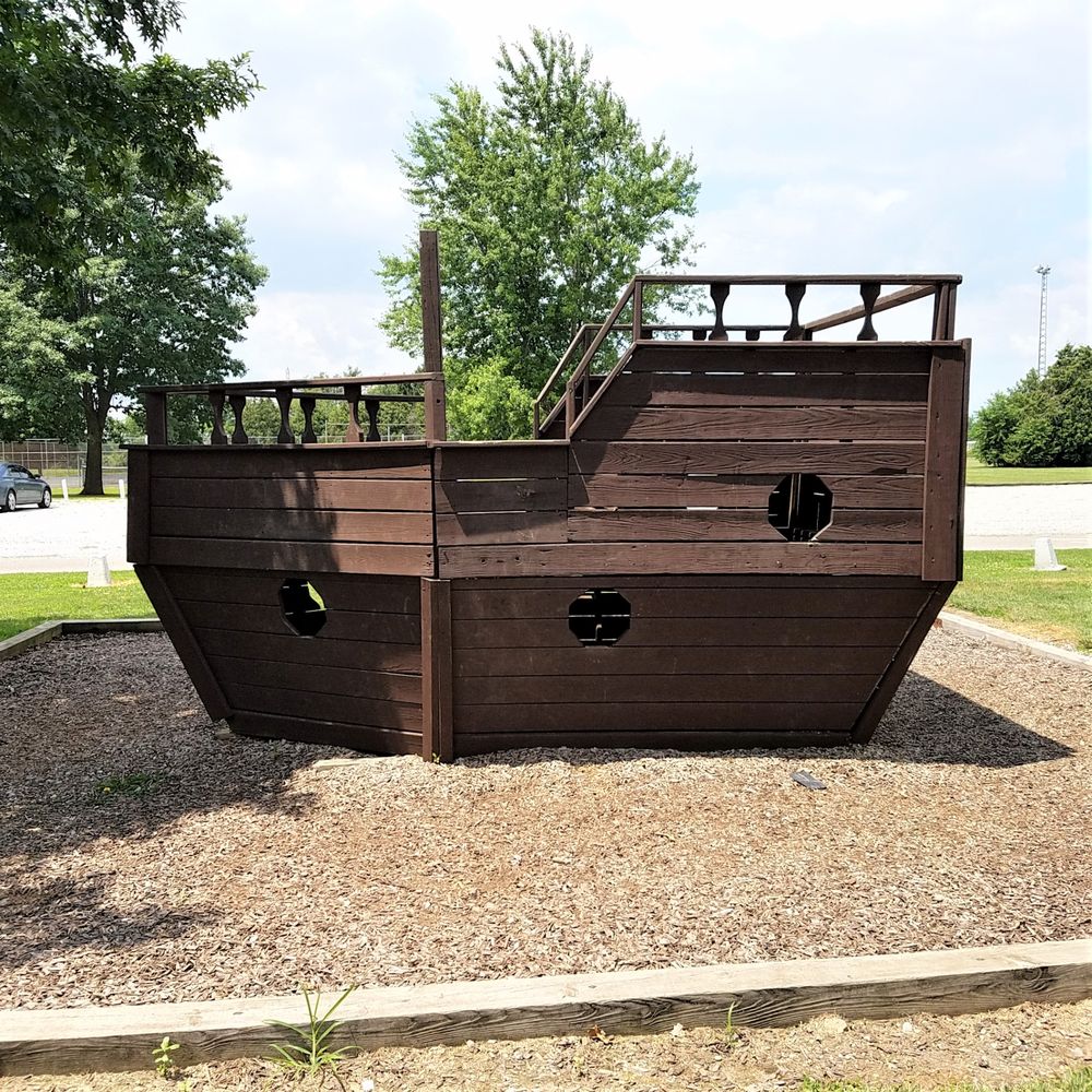 MONON PARK - Updated October 2025 - 10 Photos - 401 W Park Rd, Monon ...