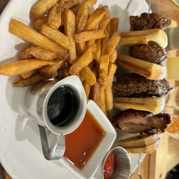 THE TASTY TABLE - Updated May 2024 - 333 Photos & 243 Reviews - 21 ...