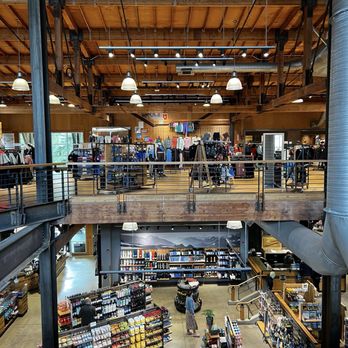 REI - Updated October 2024 - 656 Photos & 628 Reviews - 222 Yale Ave N ...