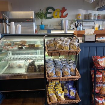 SPRING STREET DELI - Updated August 2024 - 64 Photos & 143 Reviews ...