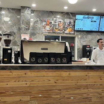 MOCHA HOUSE - Updated July 2025 - 157 Photos & 63 Reviews - 1010 N ...