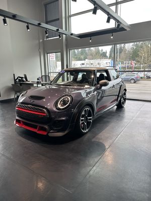 SEATTLE MINI - Updated September 2025 - 74 Photos & 225 Reviews - 11550 ...