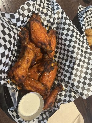 85 BAR - Updated February 2025 - 17 Photos - 432 E Hickman Rd, Waukee ...